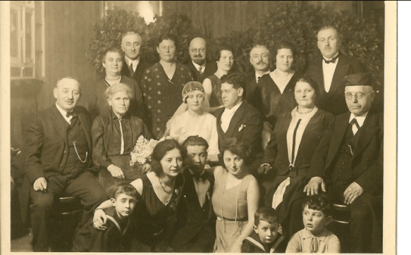 Salomon Blumenfeld: An Entire Blumenfeld Family Who Survived the ...
